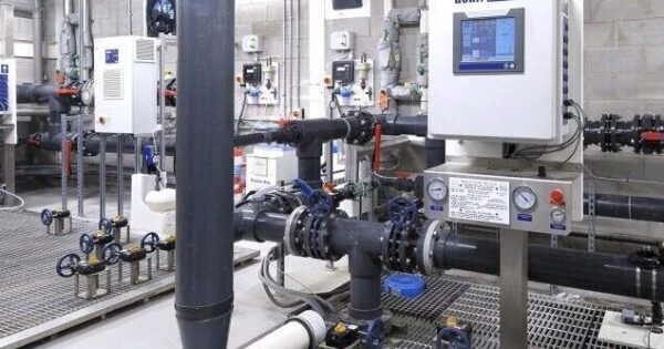 Commercial Swimming Pool Filters | Pool Filtration Systems